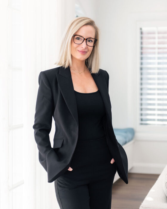 Lyndsay Hailstone, Real Estate Sales Consultant, Professional Portraits ...